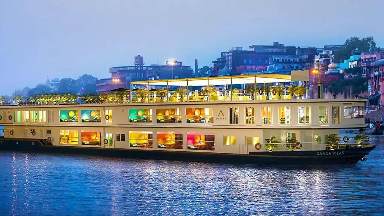 Ganga Vilas Cruise Reaches Patna, Journey As Per Schedule - Daily Mail ...