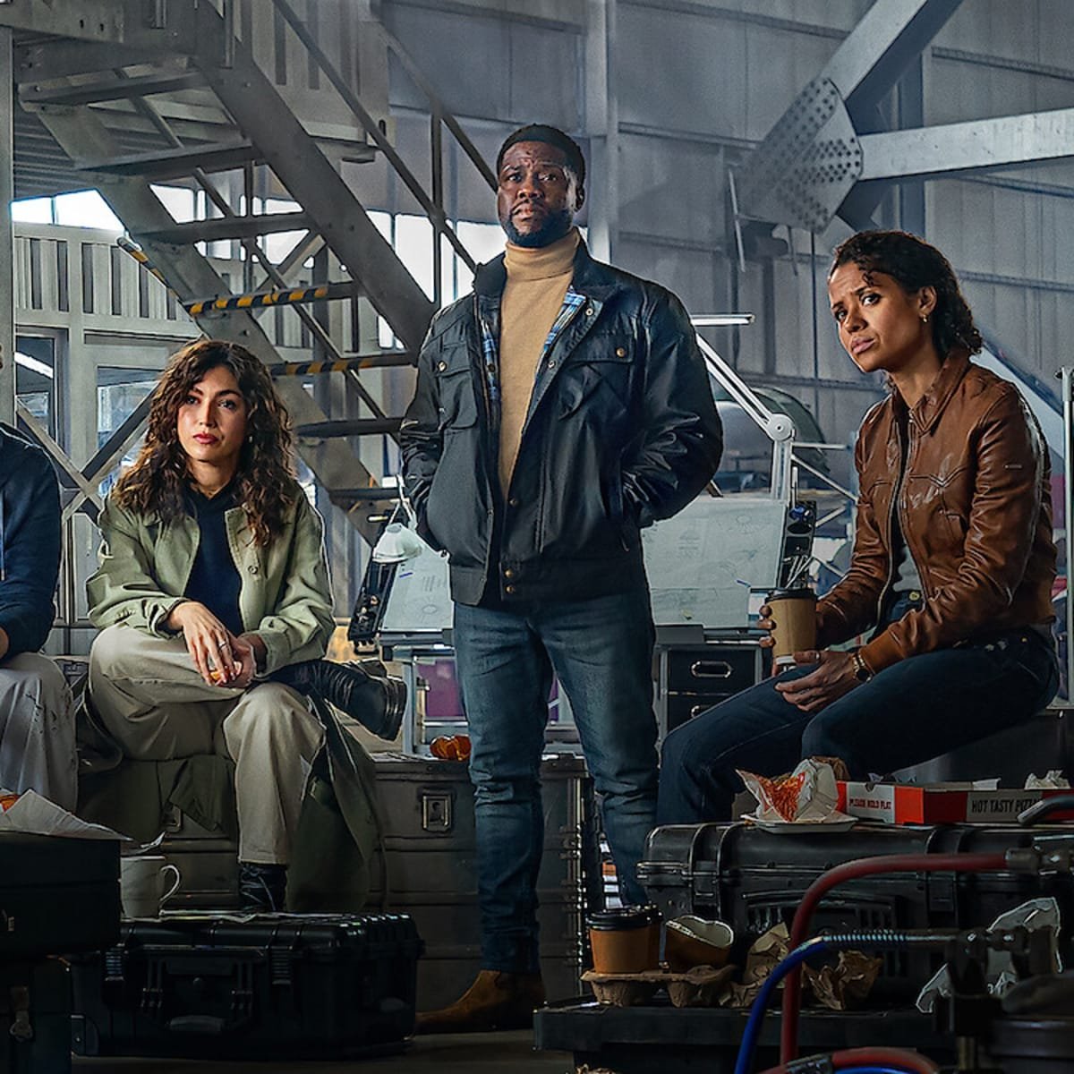 Kevin Hart's "Lift" on Netflix: A Heist Movie Misfire - Daily Mail Express